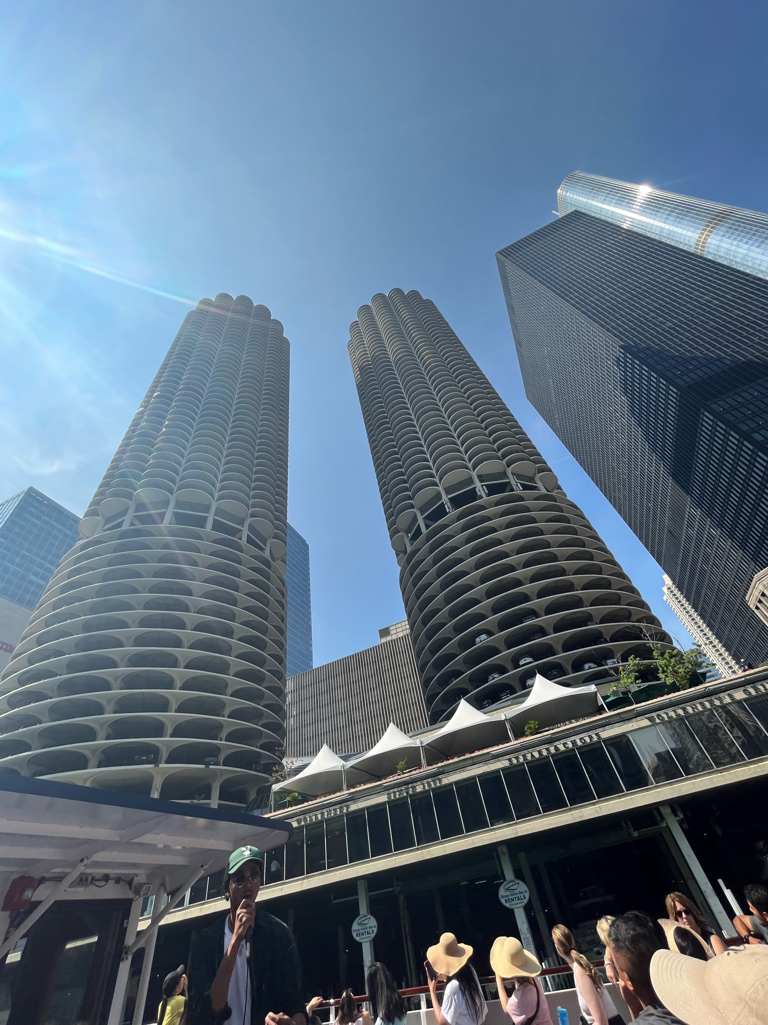 ChicaGO! – MB Meets World